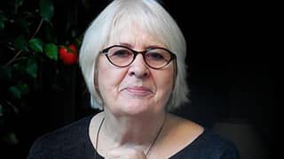 Queen Elizabeth II honours Inga Warren – EFCNI